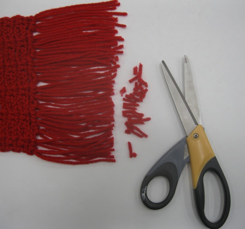 Tutorial Tuesday – A Red Scarf Pattern, and How to Apply Fringe | Dan's ...