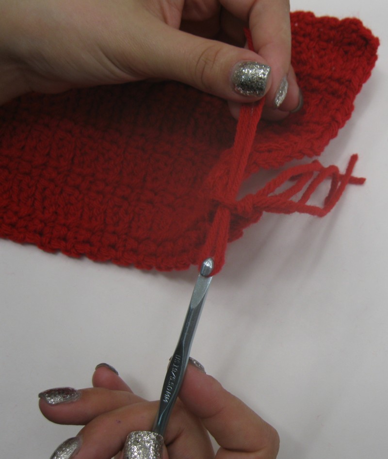 Tutorial Tuesday – A Red Scarf Pattern, and How to Apply Fringe | Dan's ...