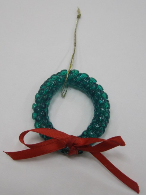 Tutorial Tuesday – Tri-bead Christmas Ornaments | Dan's Crafts & Things